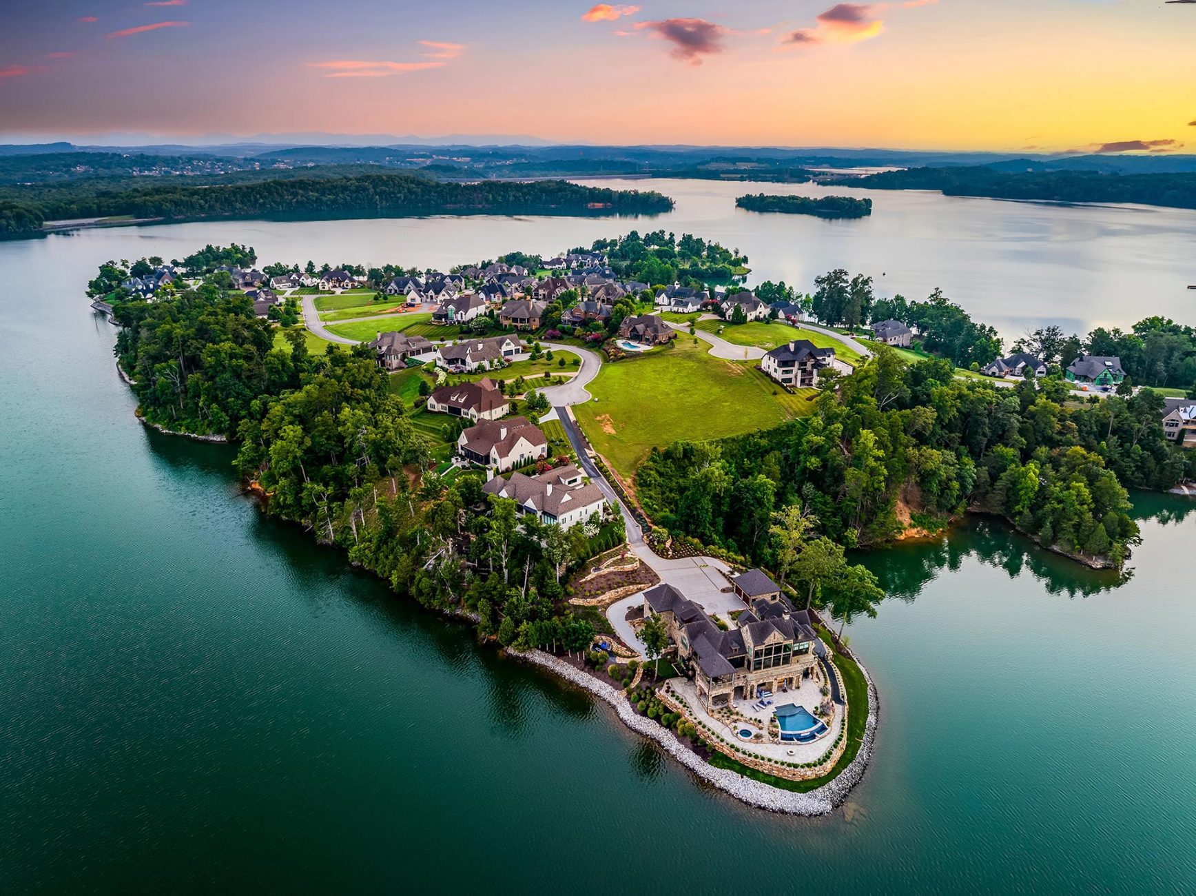 Tennessee Golf Retirement Communities With The Best Clubhouses and ...